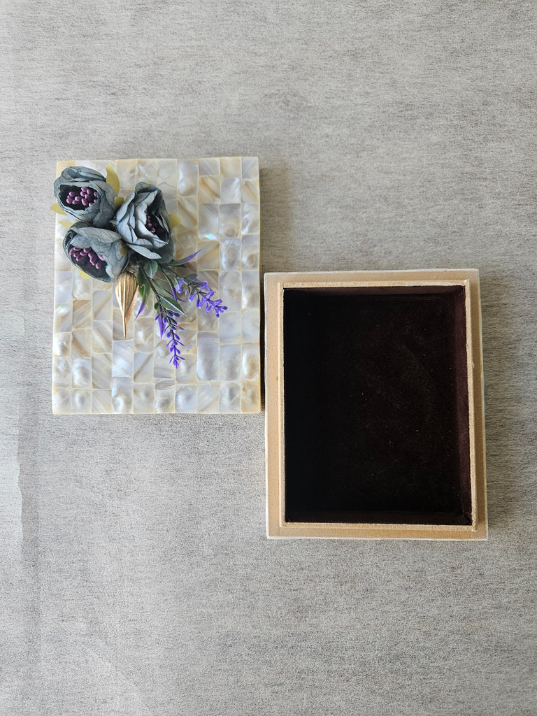 Mother of Pearl Gini Box Big – Kavya Creations